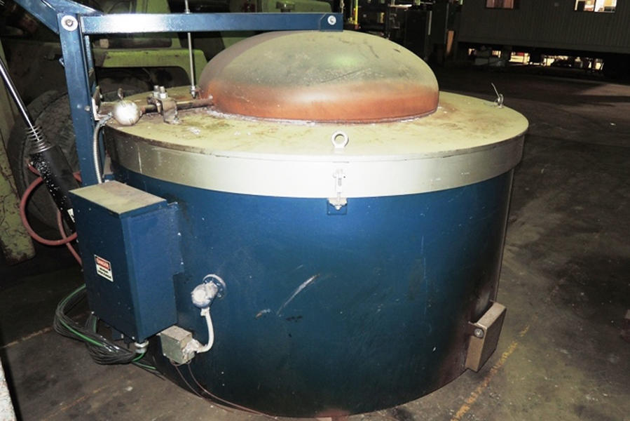 Used Dynarad EC 2400 2400 Pound Holding Capacity in Aluminum Electric ...